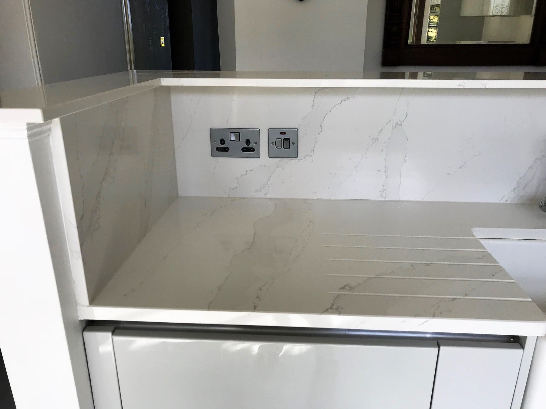 Worktop Pop Up Sockets – Royal Marble